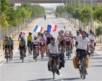 Two Crazy French Cyclists cycle over 4,300 miles to watch Soccer World Cup